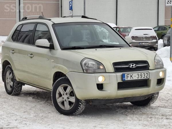 Zaļš Hyundai Tucson 2005 Saldus, ar dzinēja tilpumu 2.00 L un nobraukumu 217 tūkst. km par 1850 €, foto 2 vietnē AUTOMOTO.COM.LV