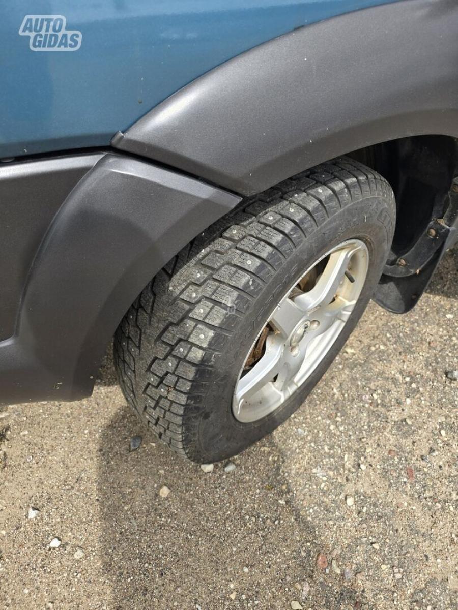 Zaļš Hyundai Tucson 2005 Kupiškis, ar dzinēja tilpumu 2.70 L un nobraukumu 293 tūkst. km par 2450 €, foto 20 vietnē AUTOMOTO.COM.LV
