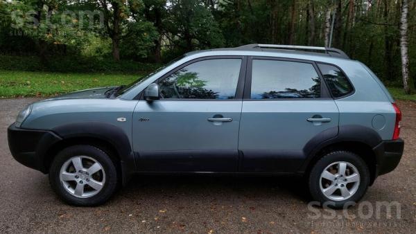 Zaļš Hyundai Tucson 2006 Rīga, ar dzinēja tilpumu 2.00 L un nobraukumu 269 tūkst. km par 2800 €, foto 11 vietnē AUTOMOTO.COM.LV