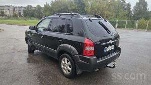 Zaļš Hyundai Tucson 2006 Jēkabpils, ar dzinēja tilpumu 2.00 L un nobraukumu 344 tūkst. km par 1400 €, foto 3 vietnē AUTOMOTO.COM.LV