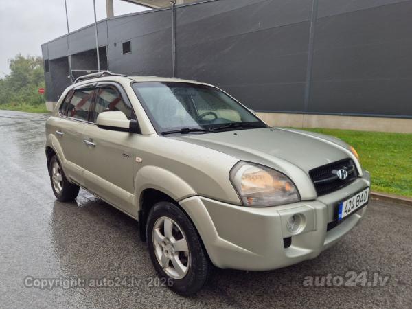 Green Hyundai Tucson 2007 in Tallinn, with an engine capacity of 2.00 L and mileage of 199 thousand km for 1999 €, photo 1 on AUTOMOTO.COM.LV