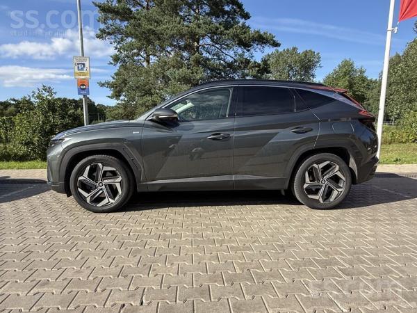 Zaļš Hyundai Tucson 2021 Rīga, ar dzinēja tilpumu 1.60 L un nobraukumu 93 tūkst. km par 19400 €, foto 1 vietnē AUTOMOTO.COM.LV