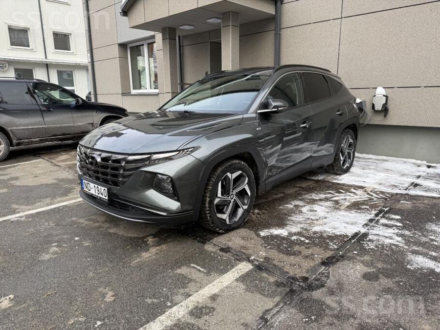 Zaļš Hyundai Tucson 2021 Rīga, ar dzinēja tilpumu 1.60 L un nobraukumu 83 tūkst. km par 21800 €, foto 1 vietnē AUTOMOTO.COM.LV