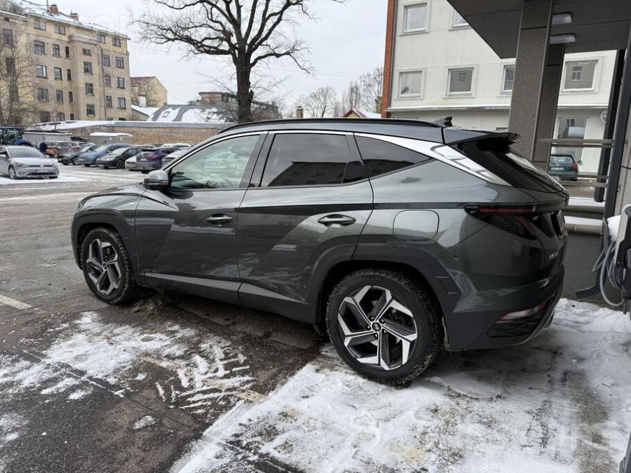 Zaļš Hyundai Tucson 2021 Rīga, ar dzinēja tilpumu 1.60 L un nobraukumu 83 tūkst. km par 21800 €, foto 3 vietnē AUTOMOTO.COM.LV