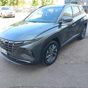 Green Hyundai Tucson 2021 in Panevezys, with an engine capacity of 1.60 L and mileage of 182 thousand km for 15700 €, photo  on AUTOMOTO.COM.LV