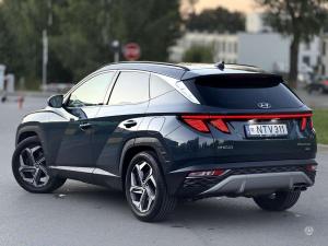 Green Hyundai Tucson 2021 in Vilnius, with an engine capacity of 1.60 L and mileage of 63 thousand km for 18900 €, photo 6 on AUTOMOTO.COM.LV