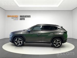 Green Hyundai Tucson 2021 in Riga, with an engine capacity of 1.60 L and mileage of 144 thousand km for 19790 €, photo 4 on AUTOMOTO.COM.LV