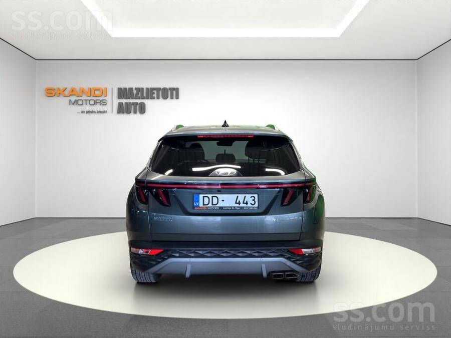 Green Hyundai Tucson 2021 in Riga, with an engine capacity of 1.60 L and mileage of 144 thousand km for 19790 €, photo 6 on AUTOMOTO.COM.LV
