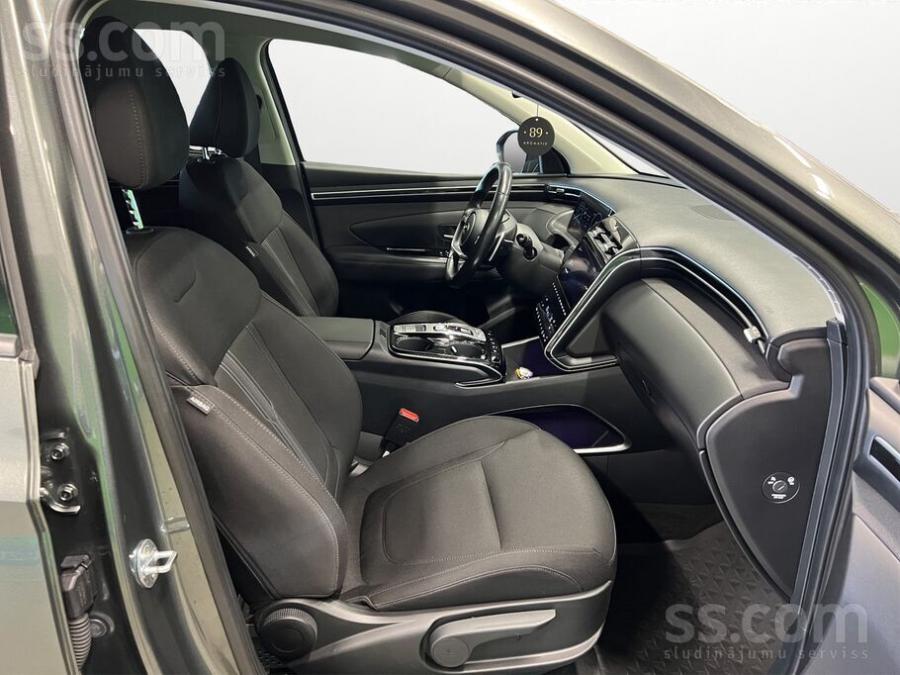 Green Hyundai Tucson 2021 in Riga, with an engine capacity of 1.60 L and mileage of 144 thousand km for 19790 €, photo 18 on AUTOMOTO.COM.LV