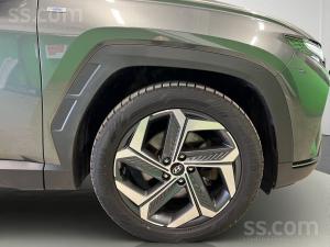 Green Hyundai Tucson 2021 in Riga, with an engine capacity of 1.60 L and mileage of 144 thousand km for 19790 €, photo 20 on AUTOMOTO.COM.LV