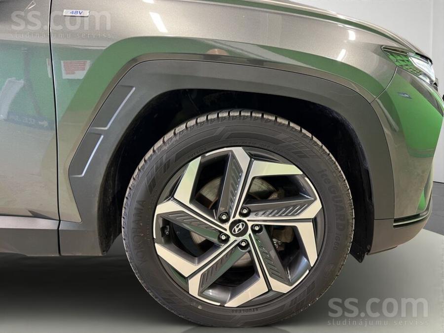 Green Hyundai Tucson 2021 in Riga, with an engine capacity of 1.60 L and mileage of 144 thousand km for 19790 €, photo 20 on AUTOMOTO.COM.LV