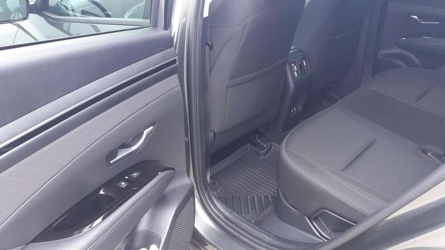 Green Hyundai Tucson 2022 in Telschi, with an engine capacity of 1.60 L and mileage of 158 thousand km for 22950 €, photo 12 on AUTOMOTO.COM.LV