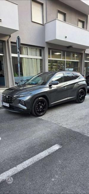 Green Hyundai Tucson 2023 in Visaginas, with an engine capacity of 1.60 L and mileage of 75 thousand km for 23500 €, photo 13 on AUTOMOTO.COM.LV