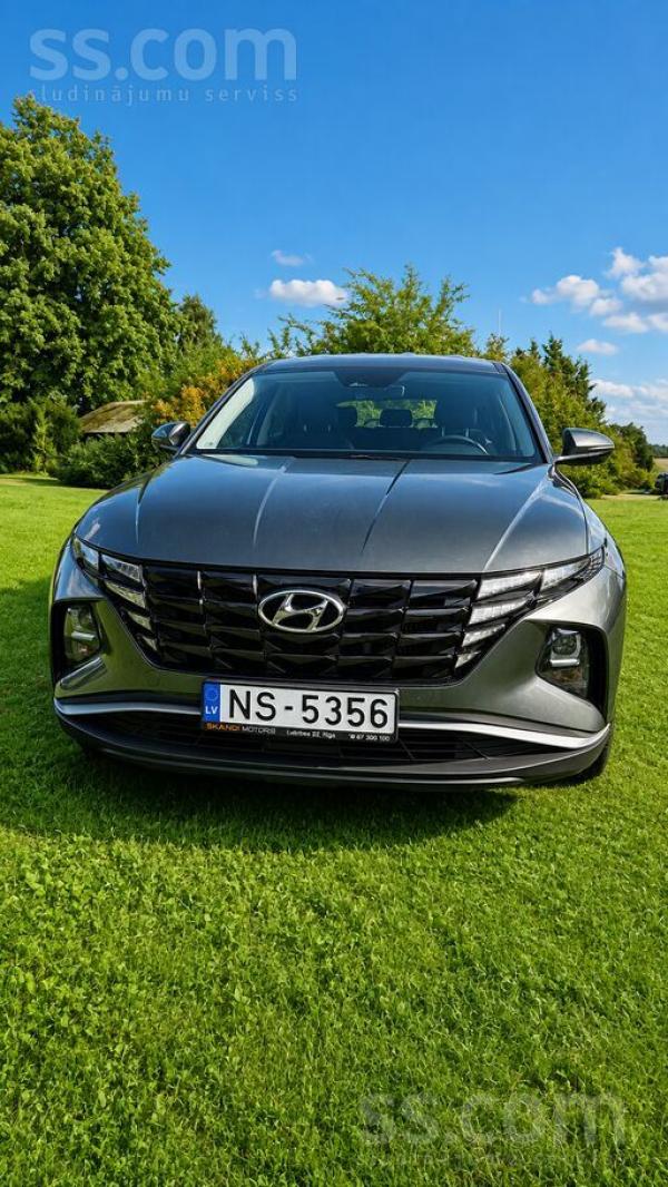 Green Hyundai Tucson 2023 in Riga, with an engine capacity of 1.50 L and mileage of 49 thousand km for 23900 €, photo 3 on AUTOMOTO.COM.LV