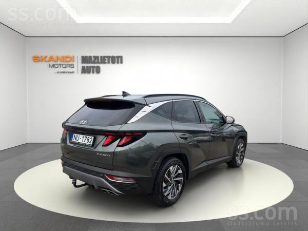 Hyundai Tucson 2024 Rīga vietnē Zaļš Hyundai Tucson 2024 Rīga, ar dzinēja tilpumu 1.60 L un nobraukumu 33 tūkst. km par 25490 €, foto 7 vietnē AUTOMOTO.COM.LV