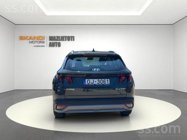 Zaļš Hyundai Tucson 2025 Rīga, ar dzinēja tilpumu 1.60 L un nobraukumu 12 tūkst. km par 32990 €, foto 5 vietnē AUTOMOTO.COM.LV