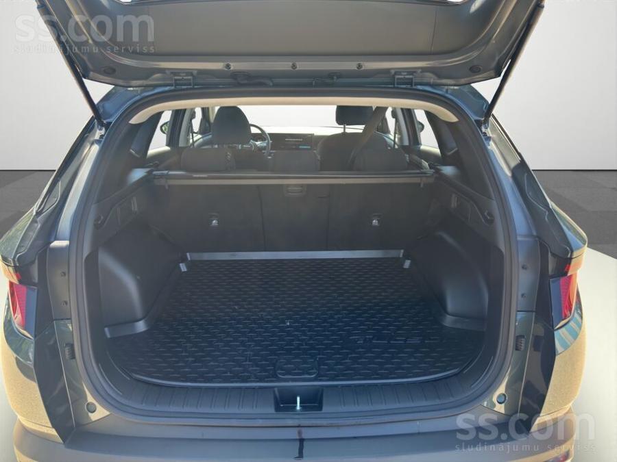 Green Hyundai Tucson 2025 in Riga, with an engine capacity of 1.60 L and mileage of 12 thousand km for 32990 €, photo 19 on AUTOMOTO.COM.LV