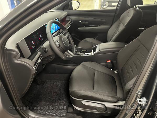 Zaļš Hyundai Tucson 2026 Kuresāre, ar dzinēja tilpumu 1.60 L un nobraukumu 15 tūkst. km par 31998 €, foto 7 vietnē AUTOMOTO.COM.LV