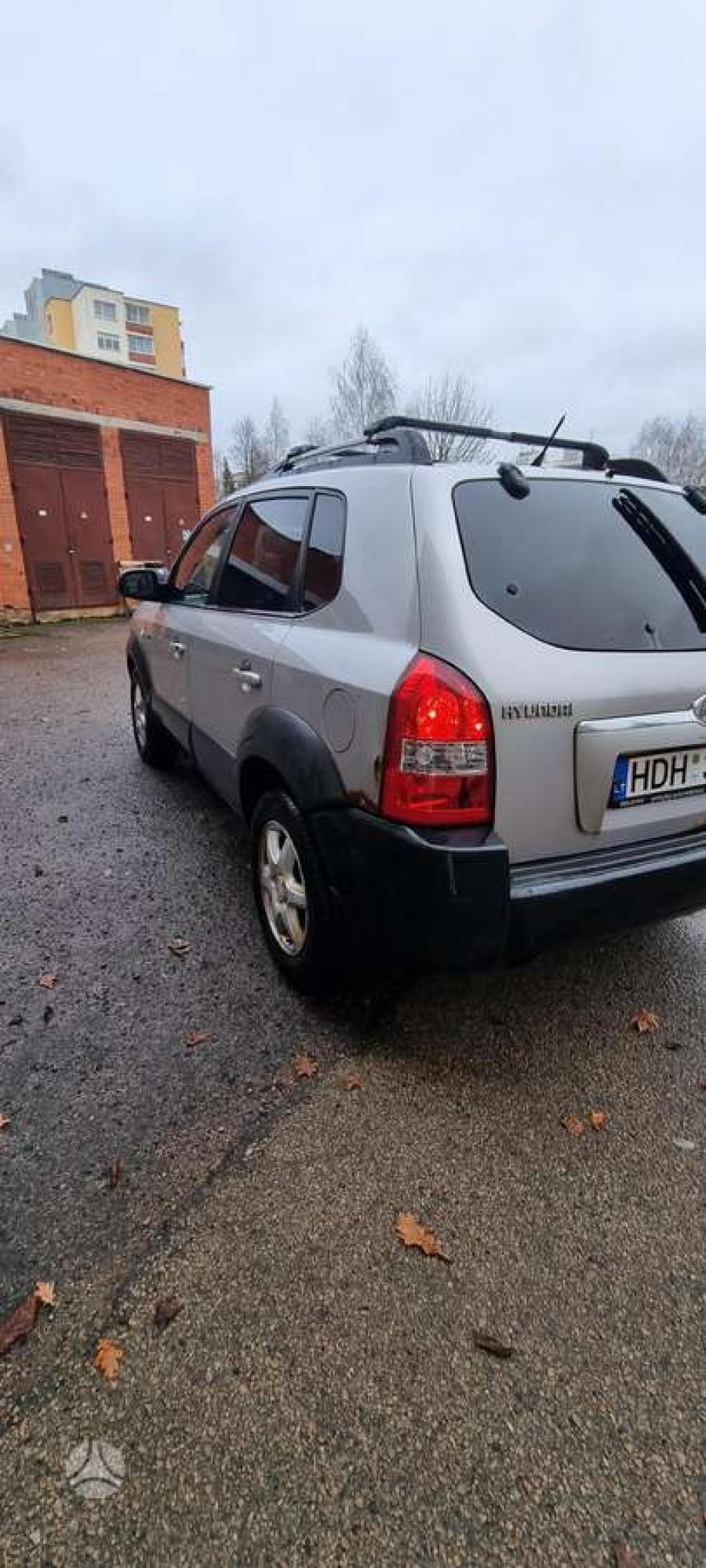 Grey Hyundai Tucson 2004 in Panevezys, with an engine capacity of 1.99 L and mileage of 300 thousand km for 1850 €, photo 11 on AUTOMOTO.COM.LV