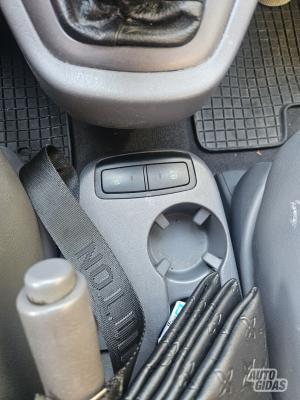 Grey Hyundai Tucson 2004 in Vilkaviskis, with an engine capacity of 2.00 L and mileage of 295 thousand km for 1800 €, photo 11 on AUTOMOTO.COM.LV