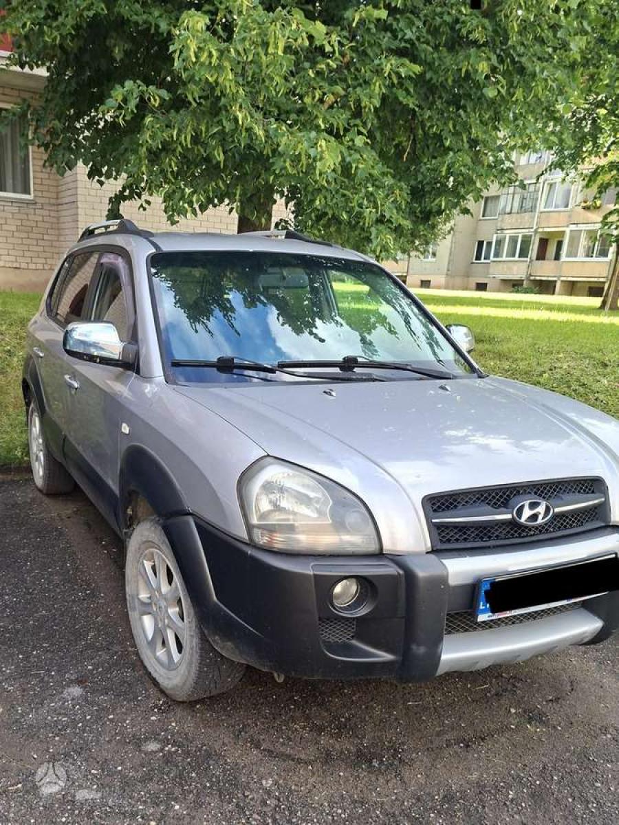 Pelēks Hyundai Tucson 2004 Kupiškis, ar dzinēja tilpumu 2.00 L un nobraukumu 176 tūkst. km par 2500 €, foto 1 vietnē AUTOMOTO.COM.LV