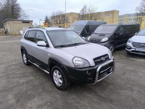 Grey Hyundai Tucson 2005 in Siauliai, with an engine capacity of 2.00 L and mileage of 156 thousand km for 3650 €, photo 3 on AUTOMOTO.COM.LV