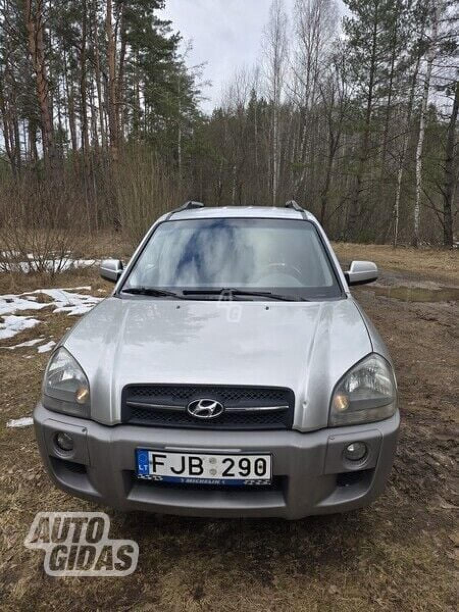 Grey Hyundai Tucson 2005 in Vilnius, with an engine capacity of 2.00 L and mileage of 282 thousand km for 1050 €, photo 13 on AUTOMOTO.COM.LV