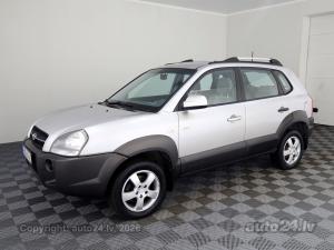 Pelēks Hyundai Tucson 2005 Tallina, ar dzinēja tilpumu 2.00 L un nobraukumu 179 tūkst. km par 1999 €, foto 3 vietnē AUTOMOTO.COM.LV
