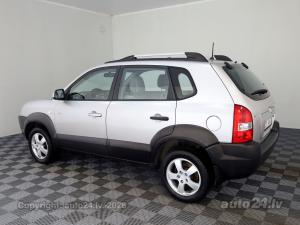 Pelēks Hyundai Tucson 2005 Tallina, ar dzinēja tilpumu 2.00 L un nobraukumu 179 tūkst. km par 1999 €, foto 5 vietnē AUTOMOTO.COM.LV
