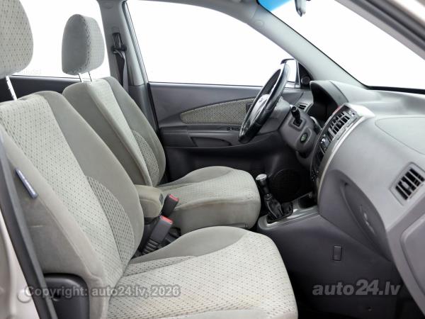 Pelēks Hyundai Tucson 2005 Tallina, ar dzinēja tilpumu 2.00 L un nobraukumu 179 tūkst. km par 1999 €, foto 6 vietnē AUTOMOTO.COM.LV