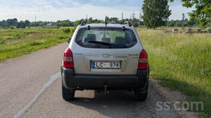 Pelēks Hyundai Tucson 2005 Daugavpils, ar dzinēja tilpumu 2.00 L un nobraukumu 315 tūkst. km par 3000 €, foto 9 vietnē AUTOMOTO.COM.LV