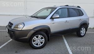 Pelēks Hyundai Tucson 2005 Rīga, ar dzinēja tilpumu 2.00 L un nobraukumu 145 tūkst. km par 3995 €, foto 3 vietnē AUTOMOTO.COM.LV