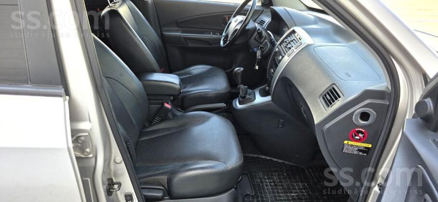 Pelēks Hyundai Tucson 2005 Rīga, ar dzinēja tilpumu 2.00 L un nobraukumu 145 tūkst. km par 3995 €, foto 8 vietnē AUTOMOTO.COM.LV