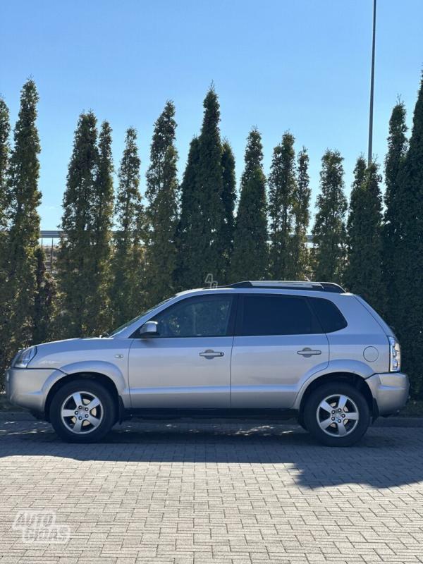 Grey Hyundai Tucson 2006 in Vilnius, with an engine capacity of 2.00 L and mileage of 264 thousand km for 3100 €, photo 9 on AUTOMOTO.COM.LV