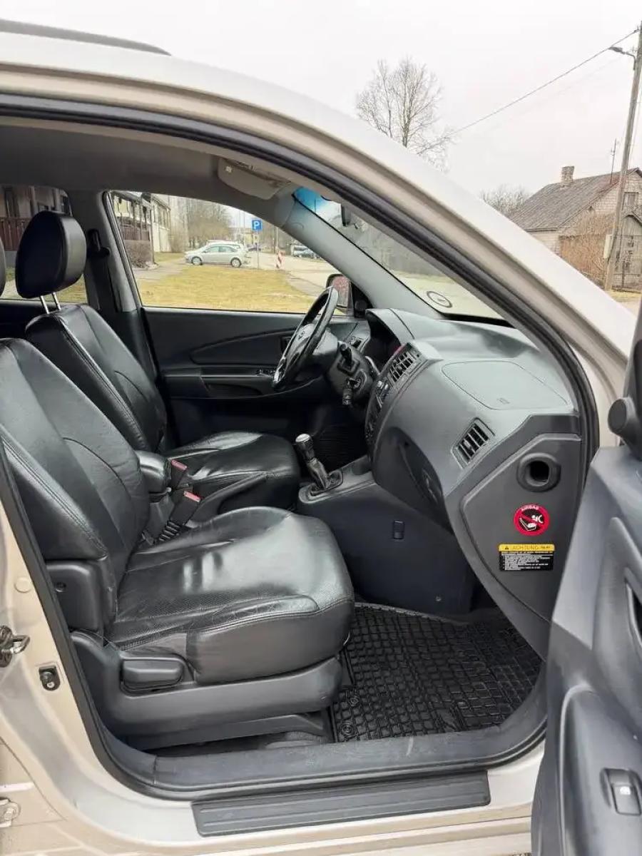 Pelēks Hyundai Tucson 2006 Ventspils, ar dzinēja tilpumu 2.00 L un nobraukumu 317 tūkst. km par 1550 €, foto 15 vietnē AUTOMOTO.COM.LV