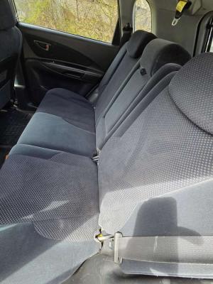 Grey Hyundai Tucson 2006 in Klaipeda, with an engine capacity of 1.99 L and mileage of 234 thousand km for 2300 €, photo 3 on AUTOMOTO.COM.LV