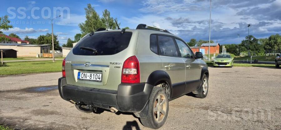 Pelēks Hyundai Tucson 2006 Jēkabpils, ar dzinēja tilpumu 2.00 L un nobraukumu 315 tūkst. km par 2150 €, foto 6 vietnē AUTOMOTO.COM.LV