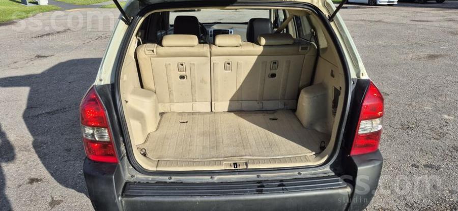 Pelēks Hyundai Tucson 2006 Jēkabpils, ar dzinēja tilpumu 2.00 L un nobraukumu 315 tūkst. km par 2150 €, foto 7 vietnē AUTOMOTO.COM.LV