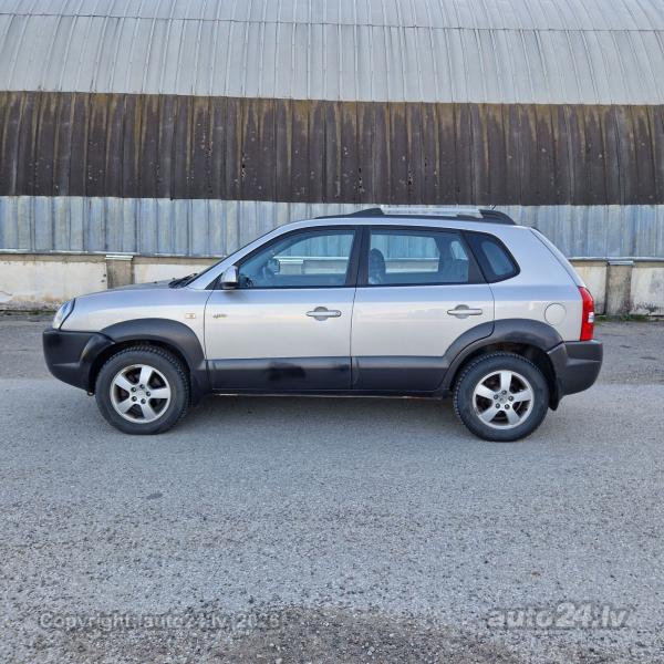 Grey Hyundai Tucson 2006 in Tartu, with an engine capacity of 2.70 L and mileage of 330 thousand km for 1790 €, photo 5 on AUTOMOTO.COM.LV