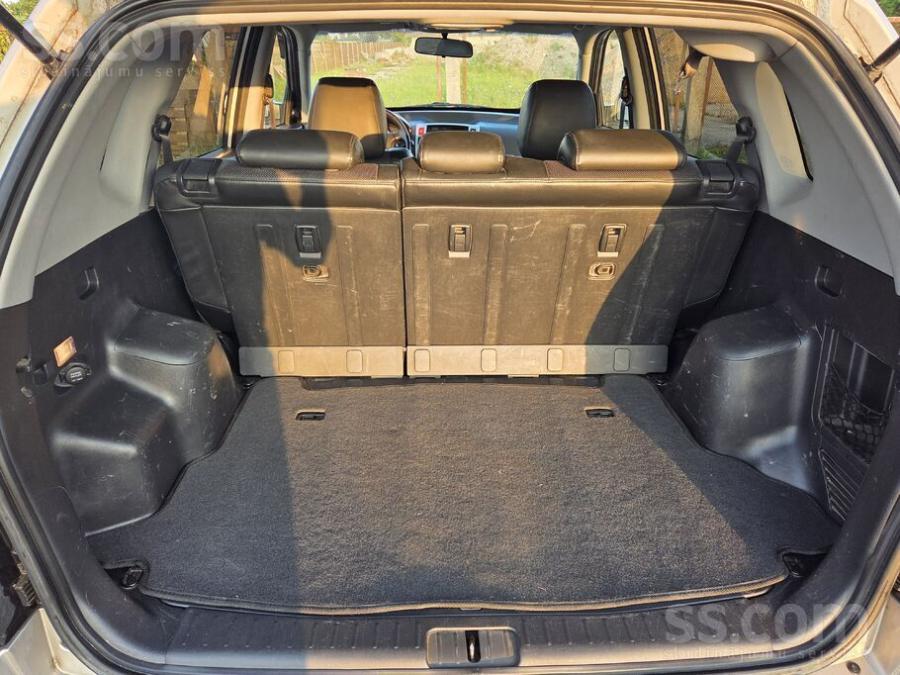 Pelēks Hyundai Tucson 2006 Bauska, ar dzinēja tilpumu 2.00 L un nobraukumu 318 tūkst. km par 1550 €, foto 8 vietnē AUTOMOTO.COM.LV