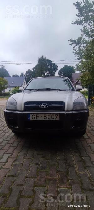 Grey Hyundai Tucson 2006 in Riga, with an engine capacity of 2.00 L and mileage of 300 thousand km for 650 €, photo 5 on AUTOMOTO.COM.LV
