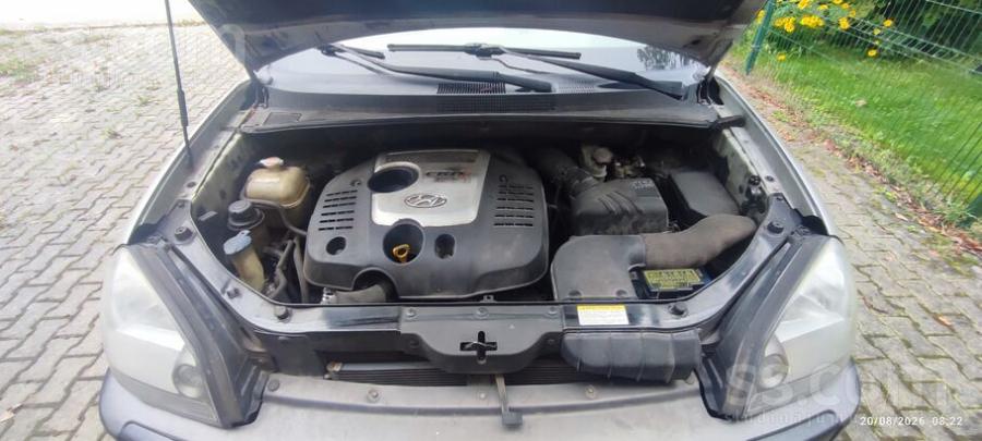 Grey Hyundai Tucson 2006 in Riga, with an engine capacity of 2.00 L and mileage of 300 thousand km for 650 €, photo 7 on AUTOMOTO.COM.LV