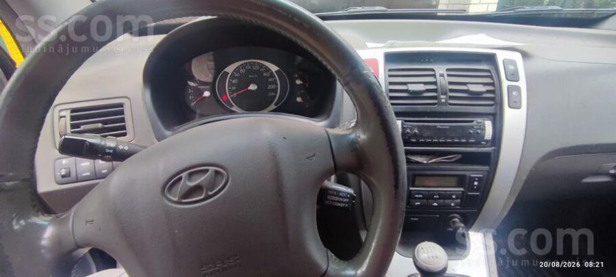 Grey Hyundai Tucson 2006 in Riga, with an engine capacity of 2.00 L and mileage of 300 thousand km for 650 €, photo 10 on AUTOMOTO.COM.LV