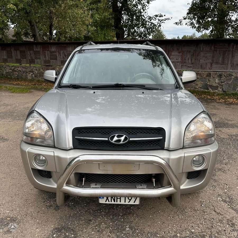 Pelēks Hyundai Tucson 2006 Molėtai, ar dzinēja tilpumu 1.99 L un nobraukumu 274 tūkst. km par 2500 €, foto 3 vietnē AUTOMOTO.COM.LV