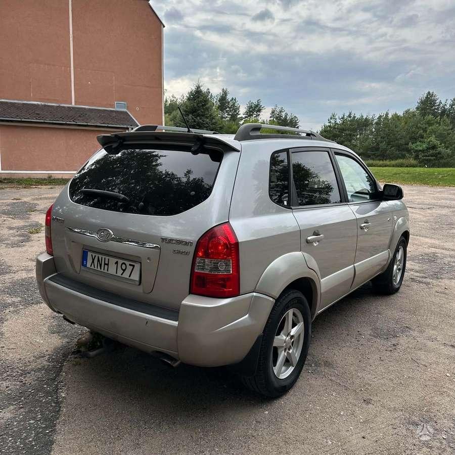 Pelēks Hyundai Tucson 2006 Molėtai, ar dzinēja tilpumu 1.99 L un nobraukumu 274 tūkst. km par 2500 €, foto 5 vietnē AUTOMOTO.COM.LV