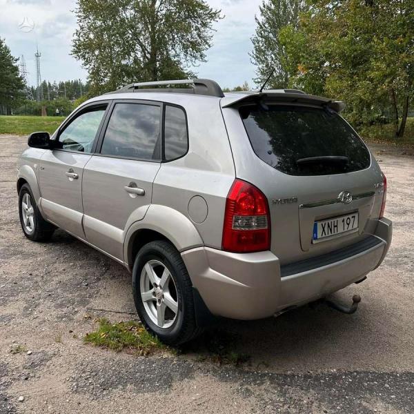 Pelēks Hyundai Tucson 2006 Molėtai, ar dzinēja tilpumu 1.99 L un nobraukumu 274 tūkst. km par 2500 €, foto 6 vietnē AUTOMOTO.COM.LV