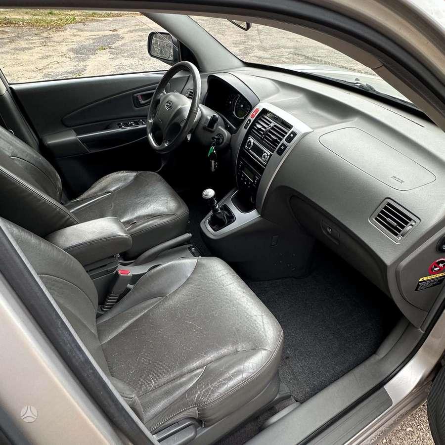 Pelēks Hyundai Tucson 2006 Molėtai, ar dzinēja tilpumu 1.99 L un nobraukumu 274 tūkst. km par 2500 €, foto 11 vietnē AUTOMOTO.COM.LV