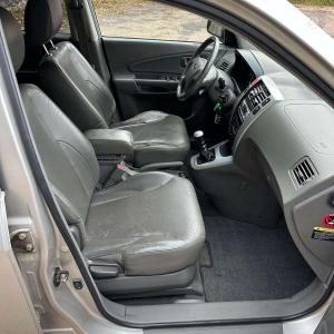 Pelēks Hyundai Tucson 2006 Molėtai, ar dzinēja tilpumu 1.99 L un nobraukumu 274 tūkst. km par 2500 €, foto 12 vietnē AUTOMOTO.COM.LV