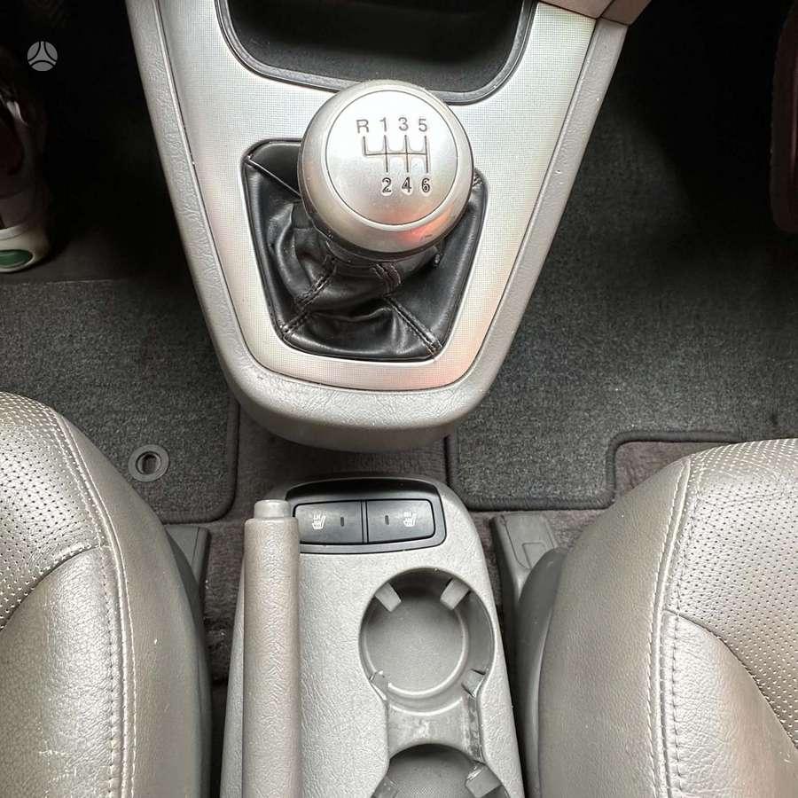 Pelēks Hyundai Tucson 2006 Molėtai, ar dzinēja tilpumu 1.99 L un nobraukumu 274 tūkst. km par 2500 €, foto 15 vietnē AUTOMOTO.COM.LV