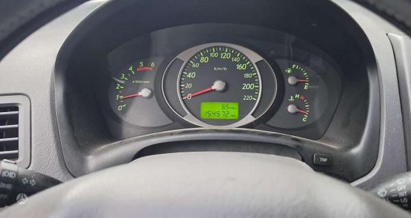 Grey Hyundai Tucson 2006 in Vilnius, with an engine capacity of 1.99 L and mileage of 154 thousand km for 1750 €, photo 11 on AUTOMOTO.COM.LV